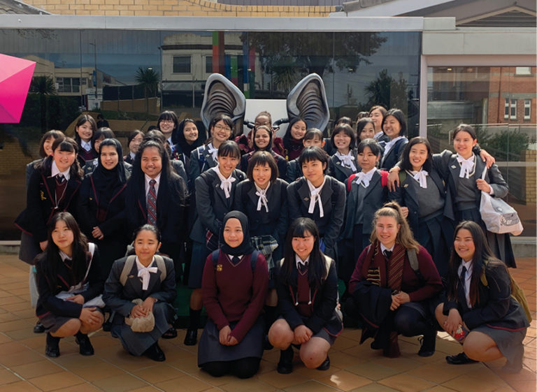 International - HGHS